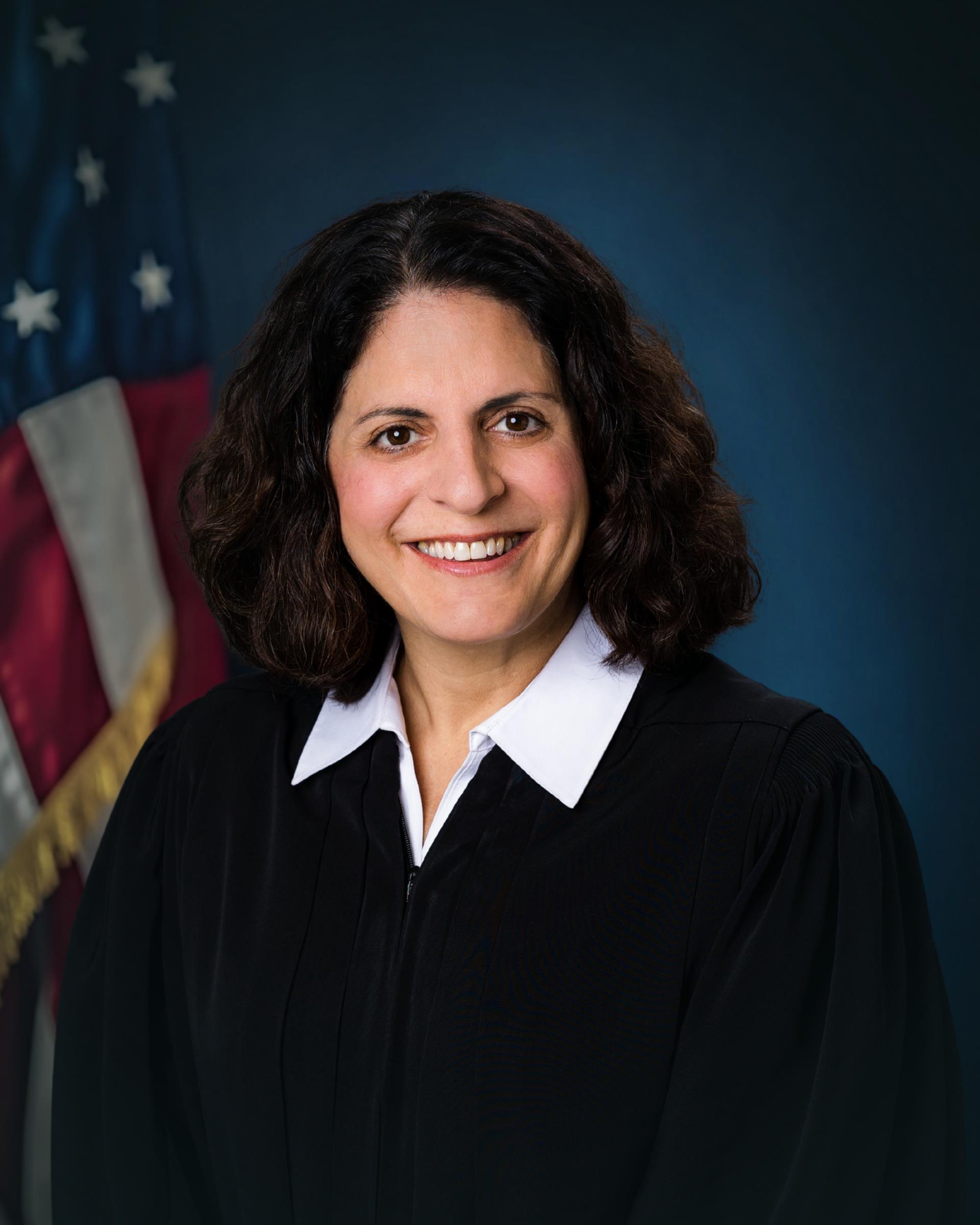 Lisa L. Asadoorian - clutch.